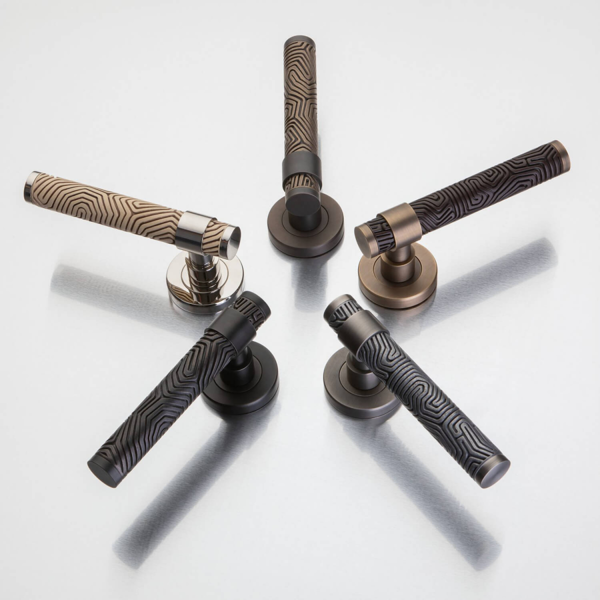 Door handles - Model B7005 Turnstyle Designs - VillaHus